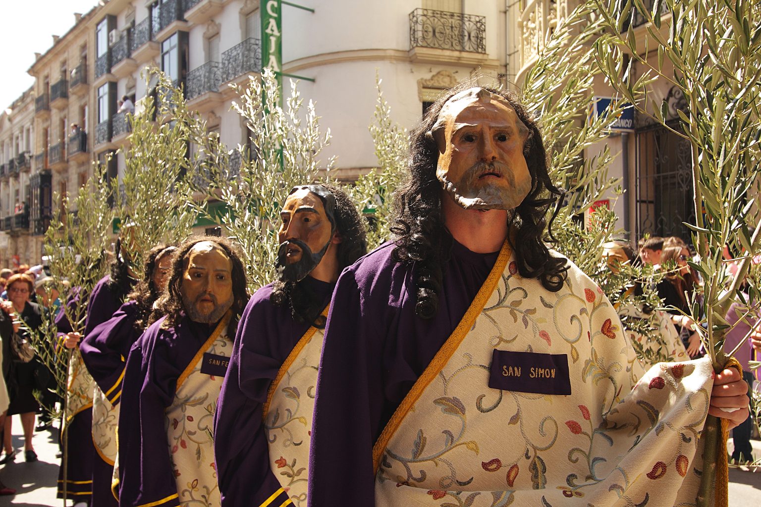La semana santa de Lucena: al son del tambor y del ‘Torralbo’ - Red ...